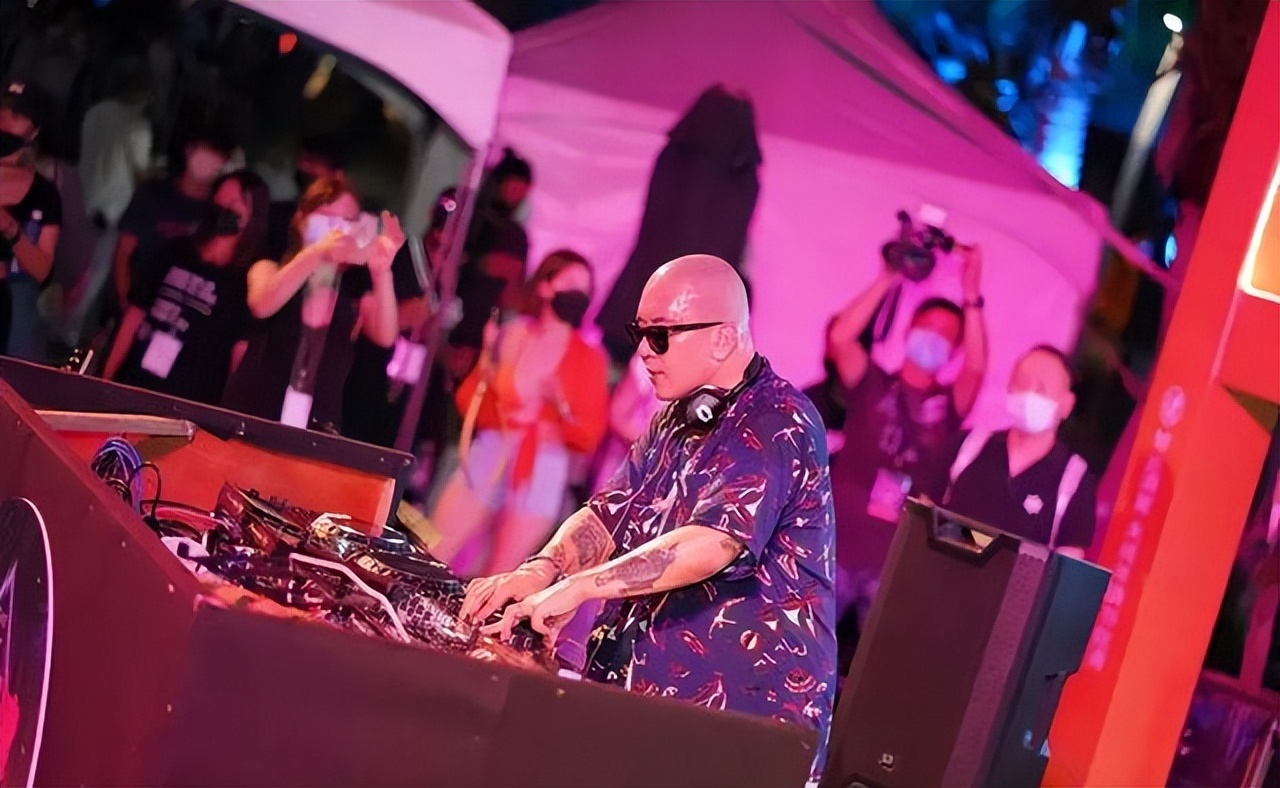 Gu Junye was exposed to return to Taiwan to accompany the big S to ...