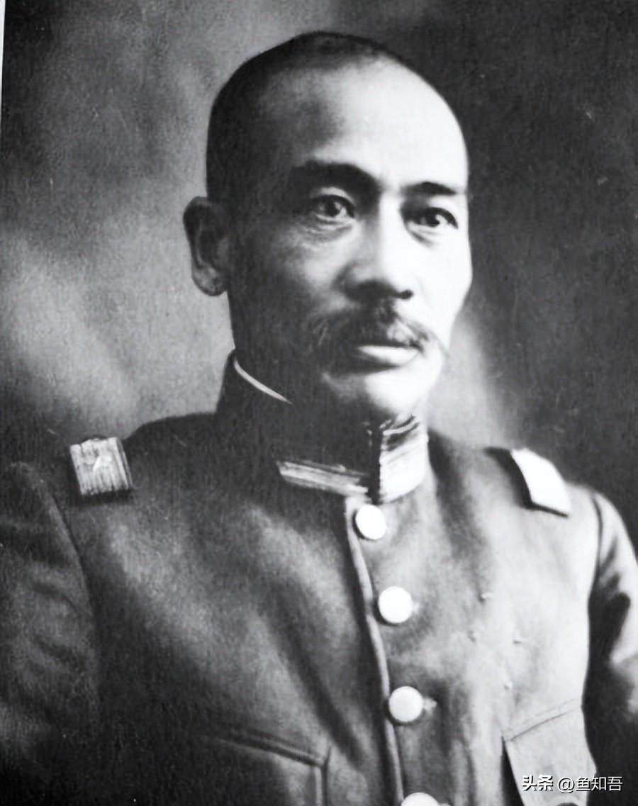 Disrupting the existence of Beiyang order, detailing the rise of the ...