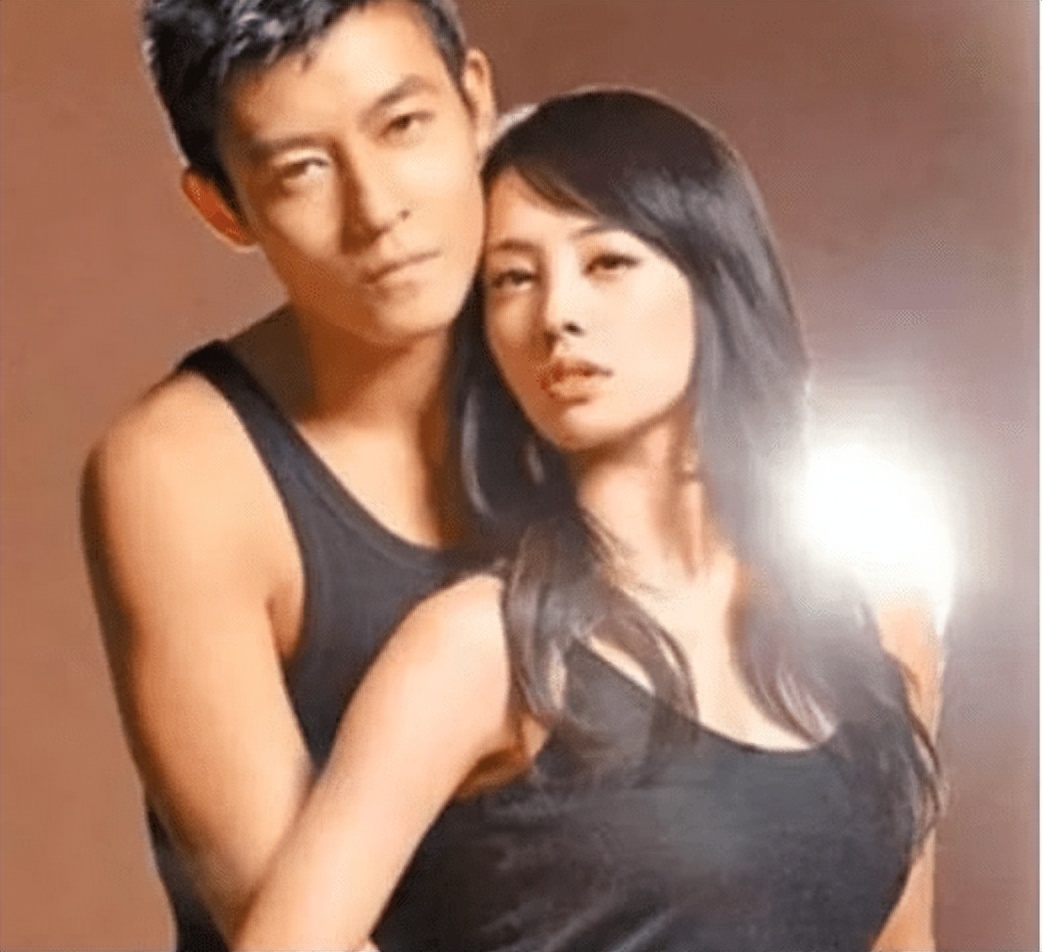 Edison Chen took a group photo with the goddess, and the styling ...