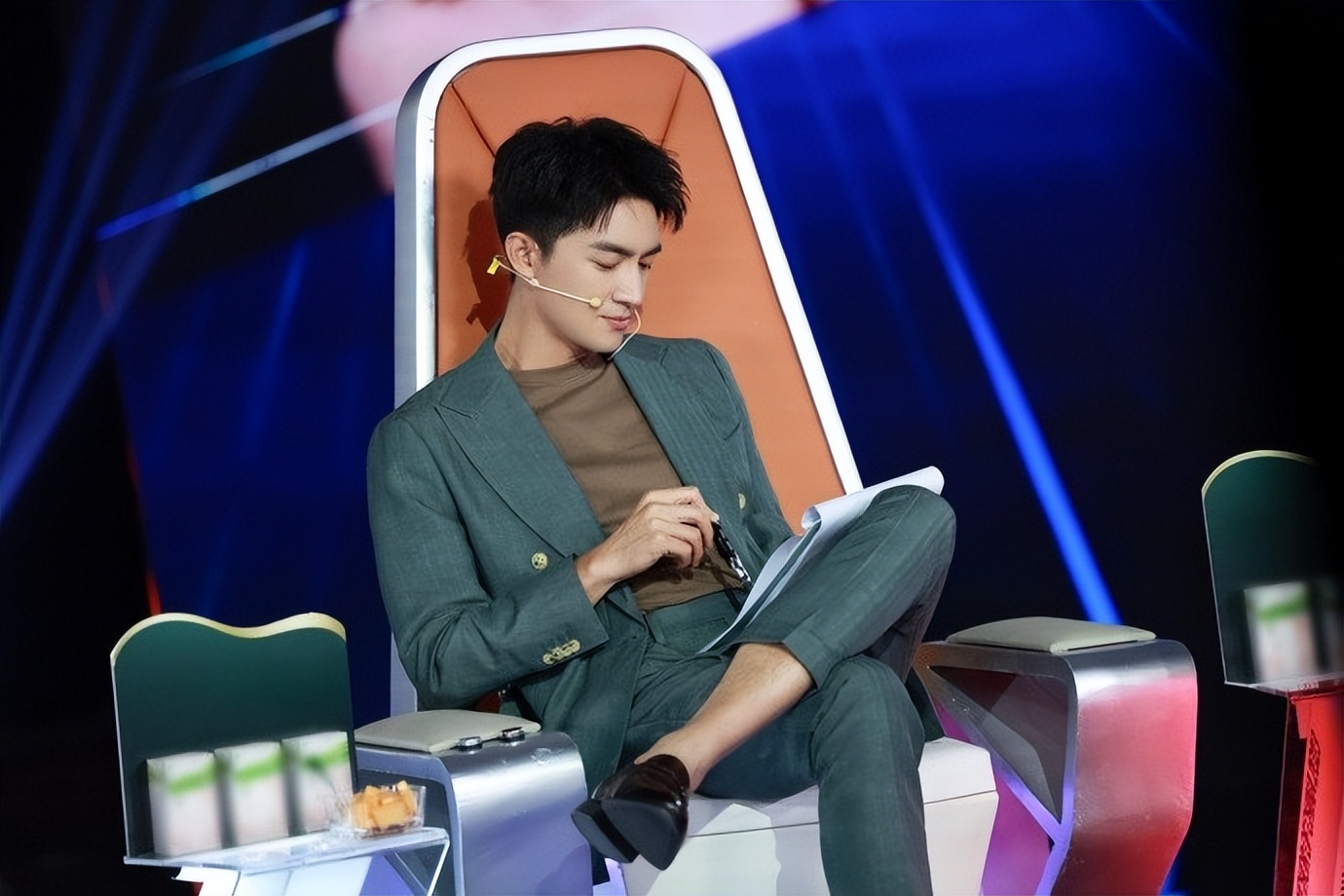 China's new anchor: Zhang Da eats Lin Gengxin's melons, Lin Gengxin ...