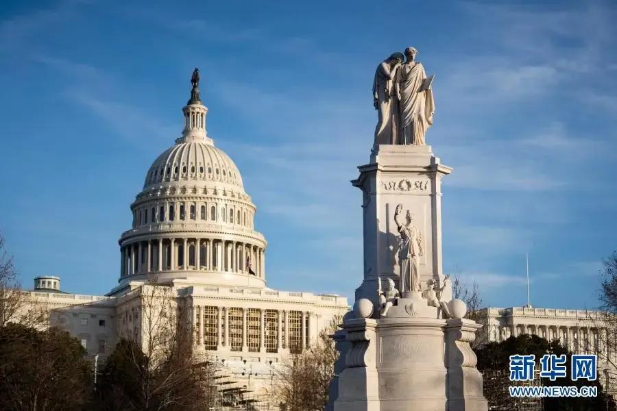 Looting, looting, looting has become an important means of making money ...