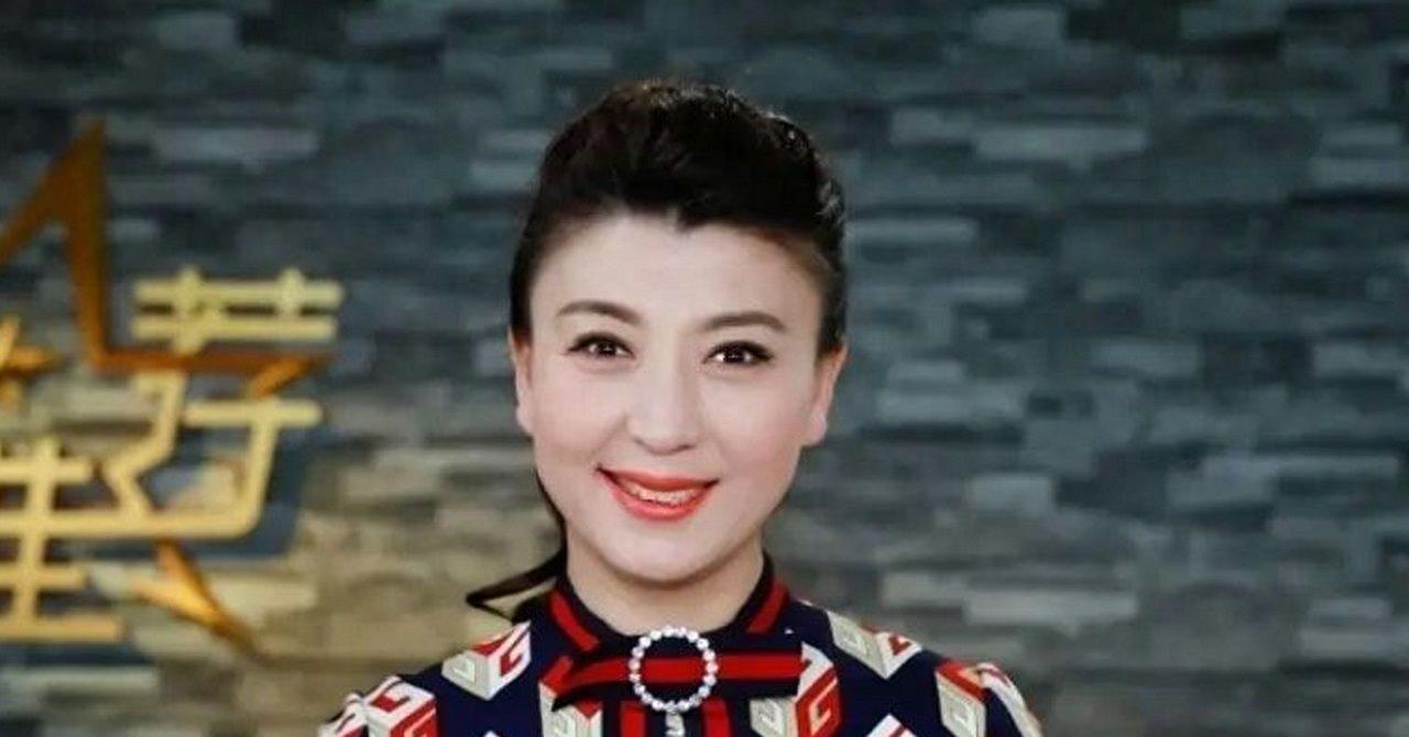 51-year-old Yan Xuejing: After her second marriage, she has two sons ...