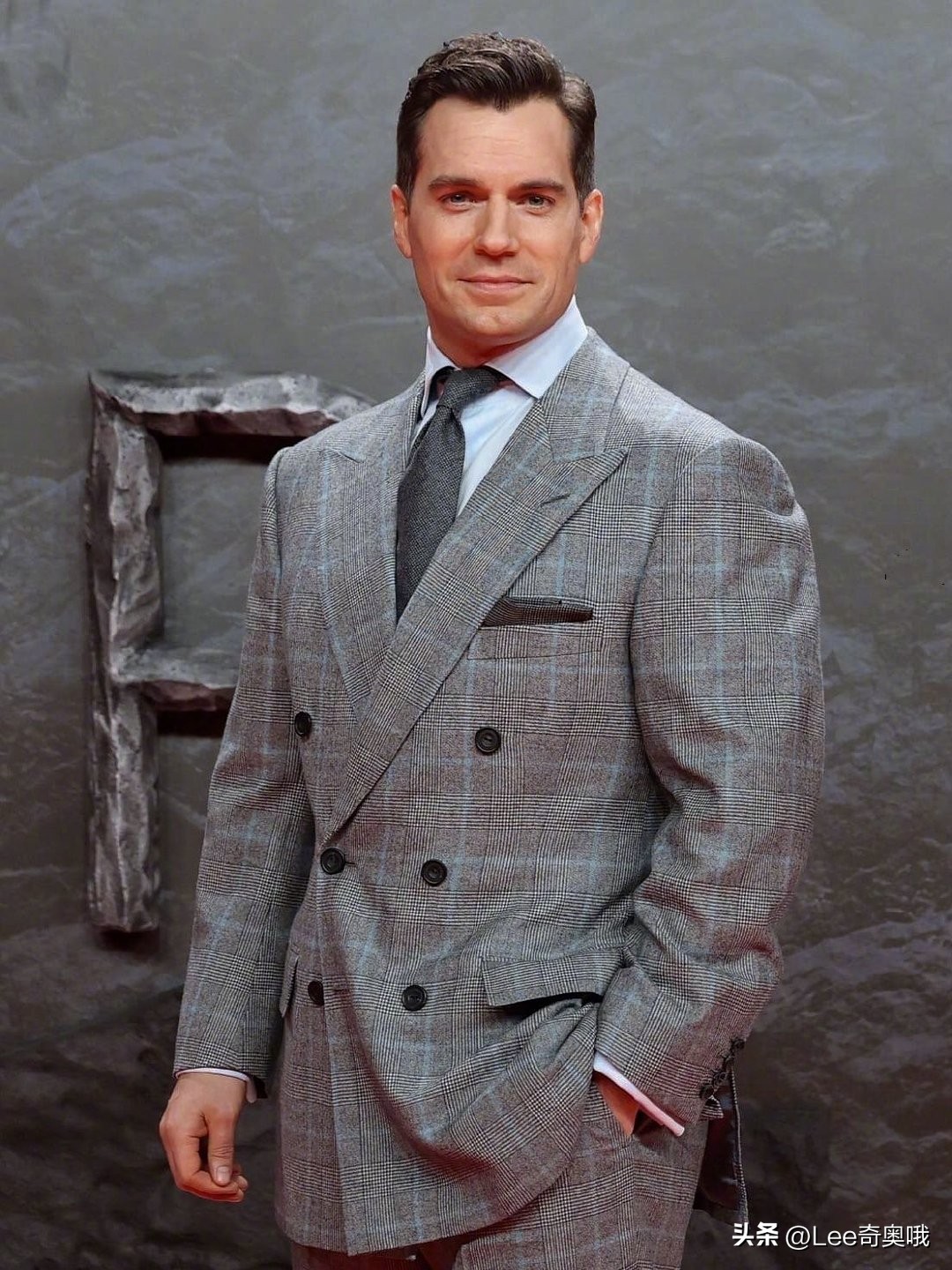 Henry Cavill quits Netflix hit 'The Witcher', 'Hammer' takes over - iNEWS