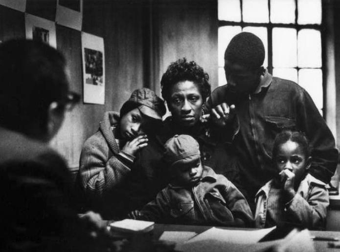 "Poverty" and "unemployment" behind American prosperity in the 1960s ...