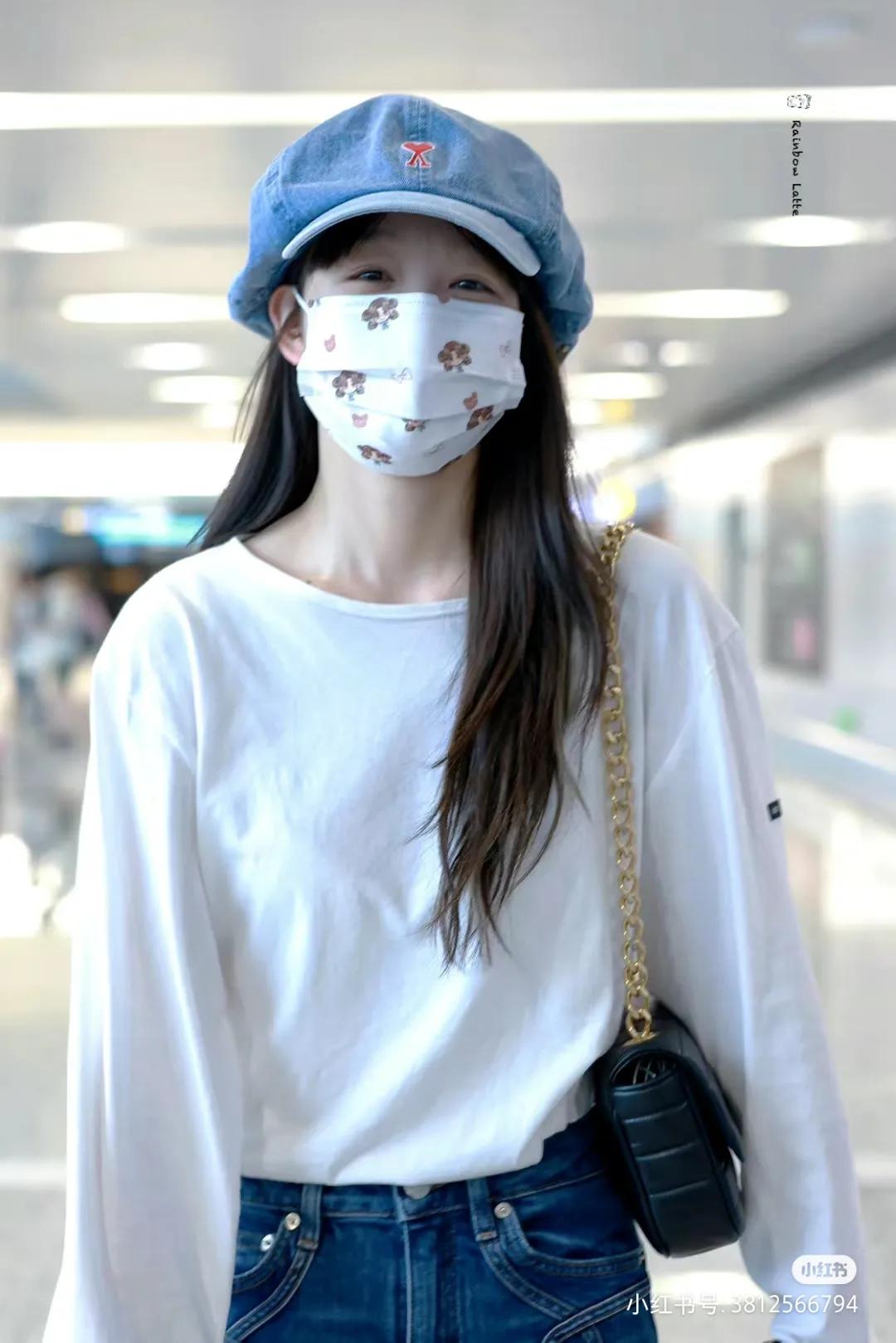 "Little Rainbow" Xu Mengjie's airport photoshoot is here for Reuters ...