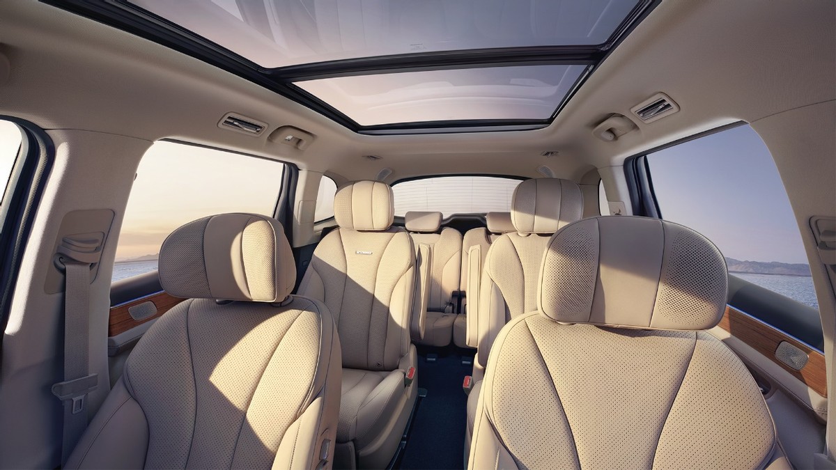 Wenjie M7 meets the CN95 healthy cockpit standard, and the driving quality is more at ease - iNEWS