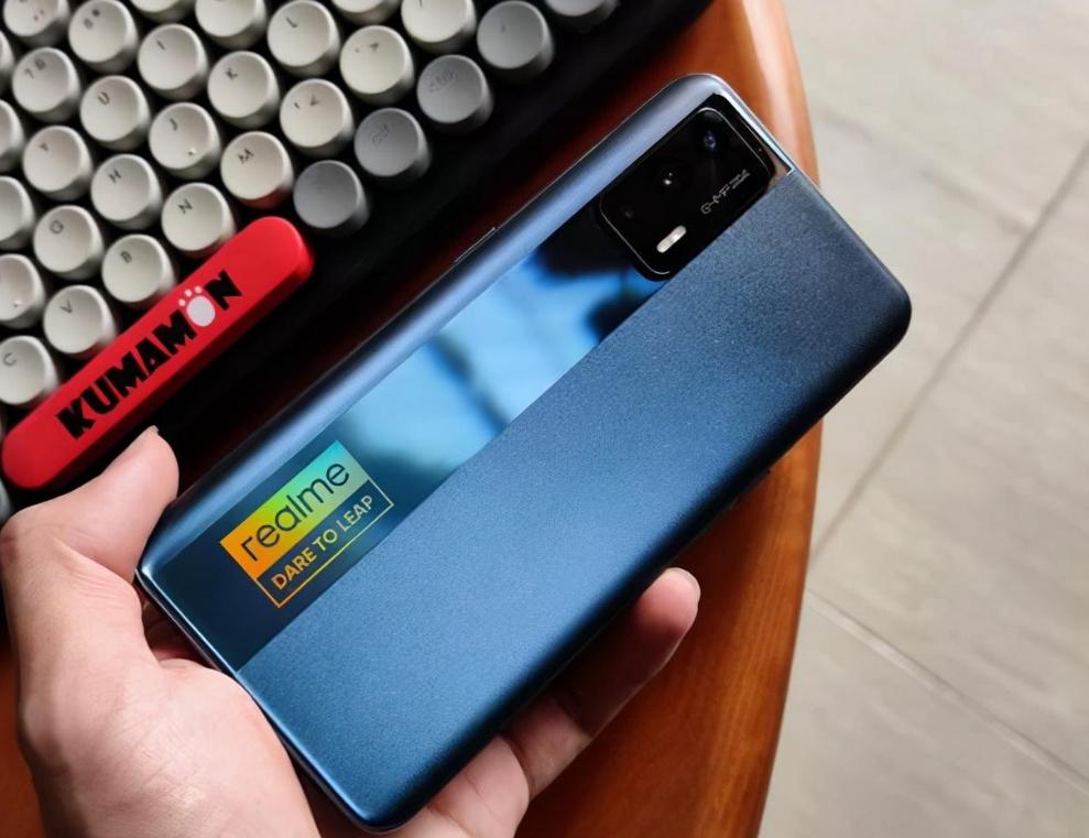 With the same processor, why do some mobile phones sell for three or ...