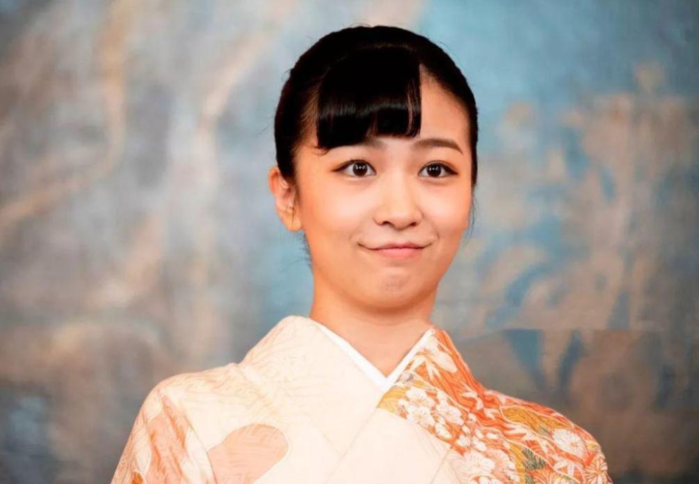 The four members of Prince Wenren's family have been together for a ...