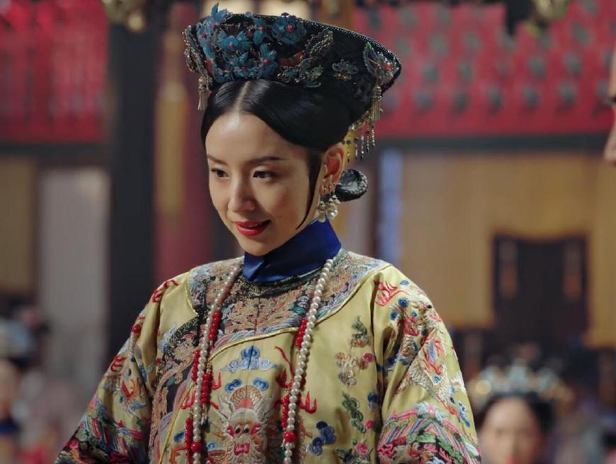 Ruyi's 5 most beautiful hair accessories - iNEWS