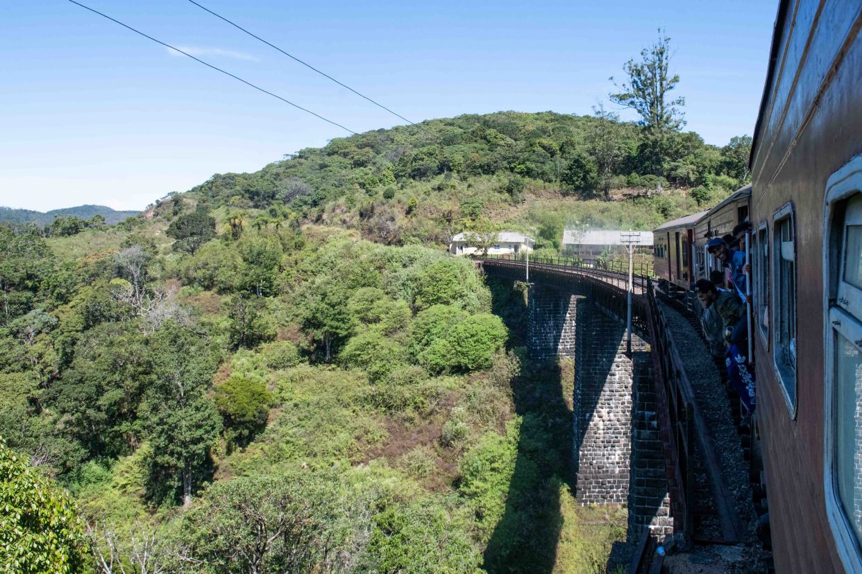 The world's most famous alpine train, like the scene in Hayao Miyazaki ...