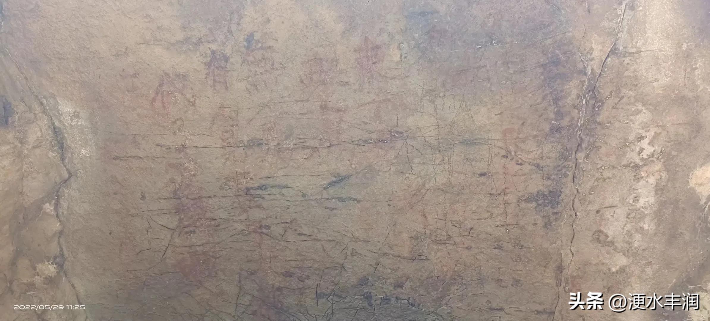 One of the Eight Scenic Spots Inscribed with Gold in the Immortal Cave ...