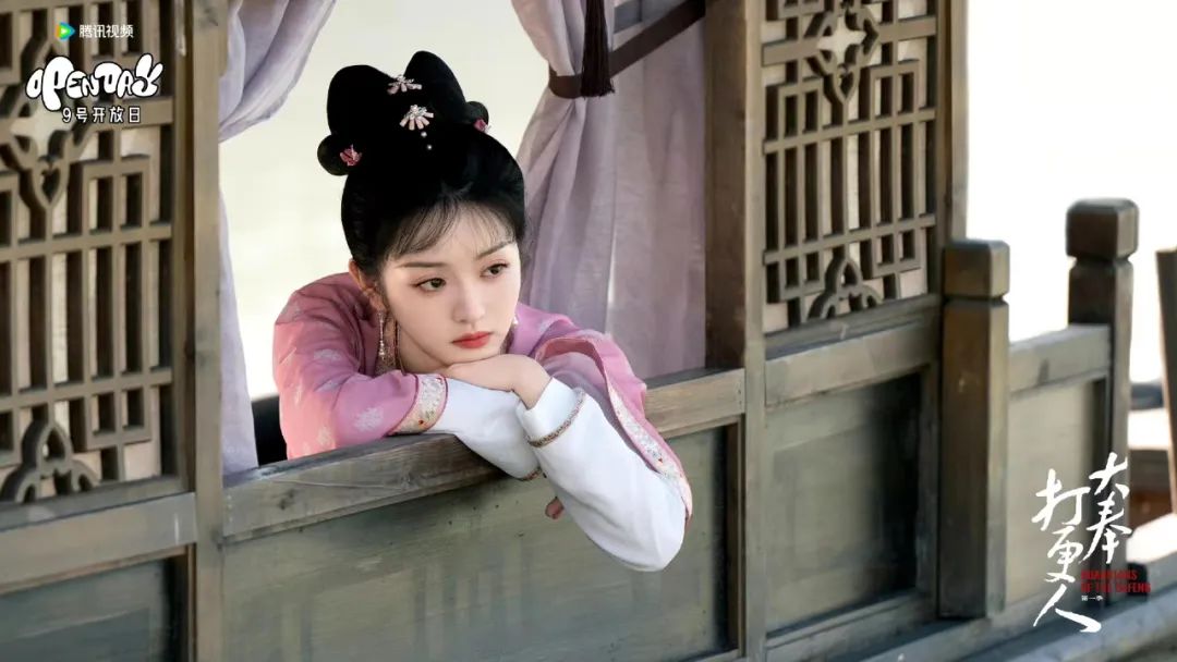 Both dramas have male protagonists, "Da Feng The Watcher" versus ...