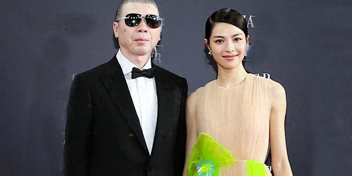 The past blooms, the golden wind and jade dew, the mysterious woman who ...