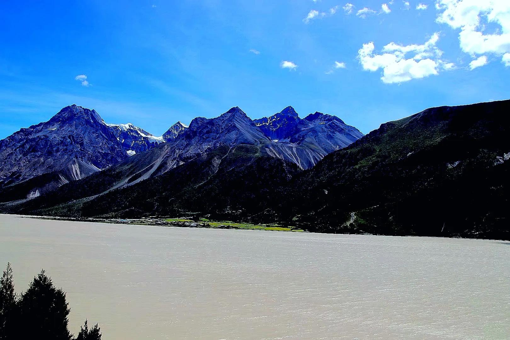 Beautiful plateau town - Bomi - iNEWS