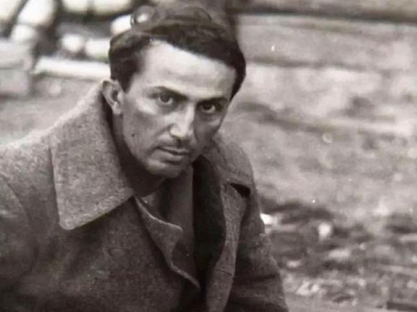 Yakov died in a concentration camp!For the sake of the Soviet Union ...