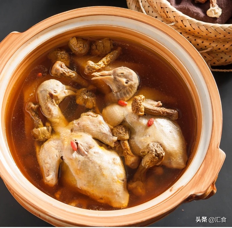 Squid with Garlic Cheese, Stewed Pigeon with Matsutake Mushroom ...