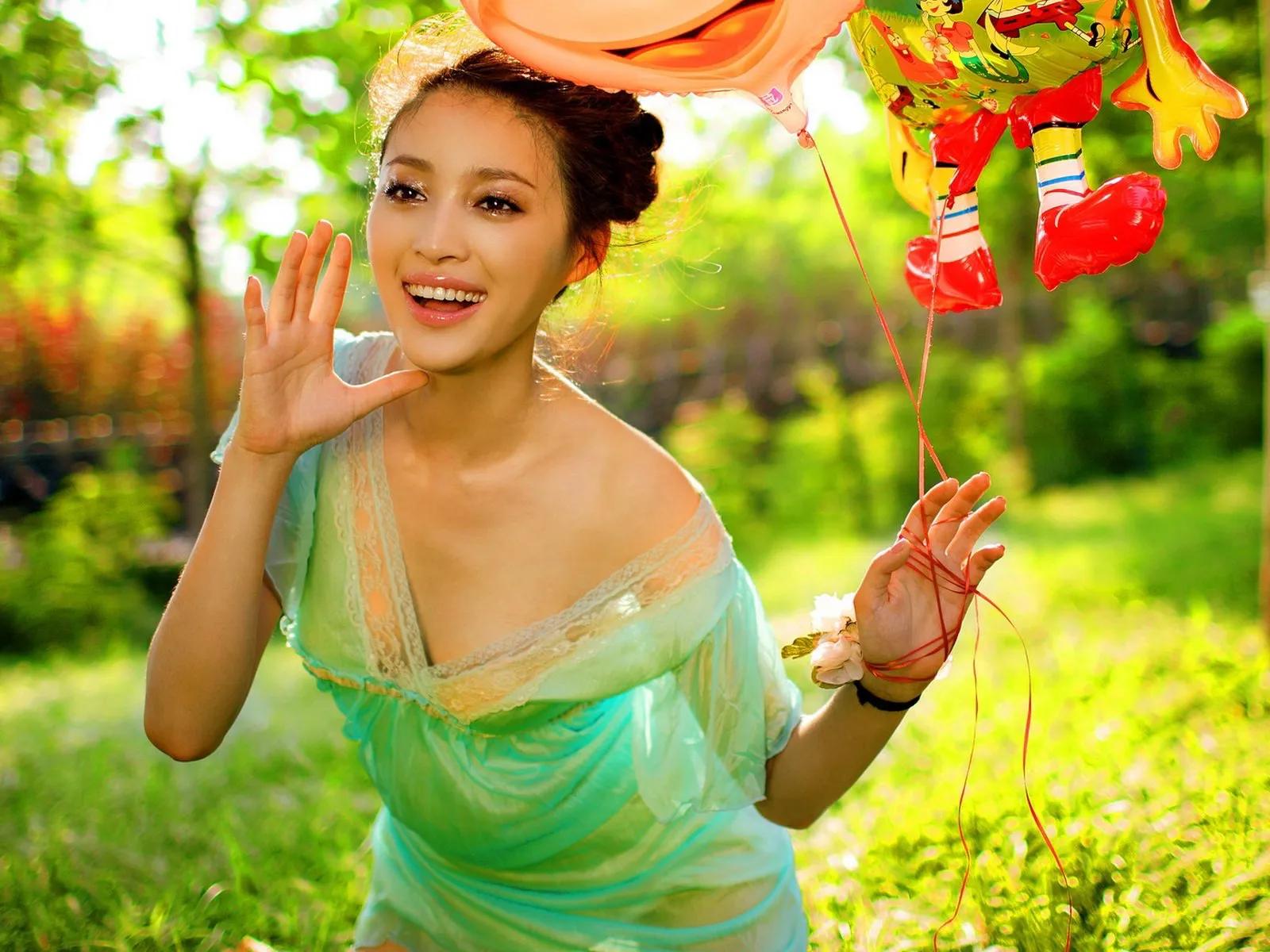 Beauty Atlas - Gan Tingting - iNEWS