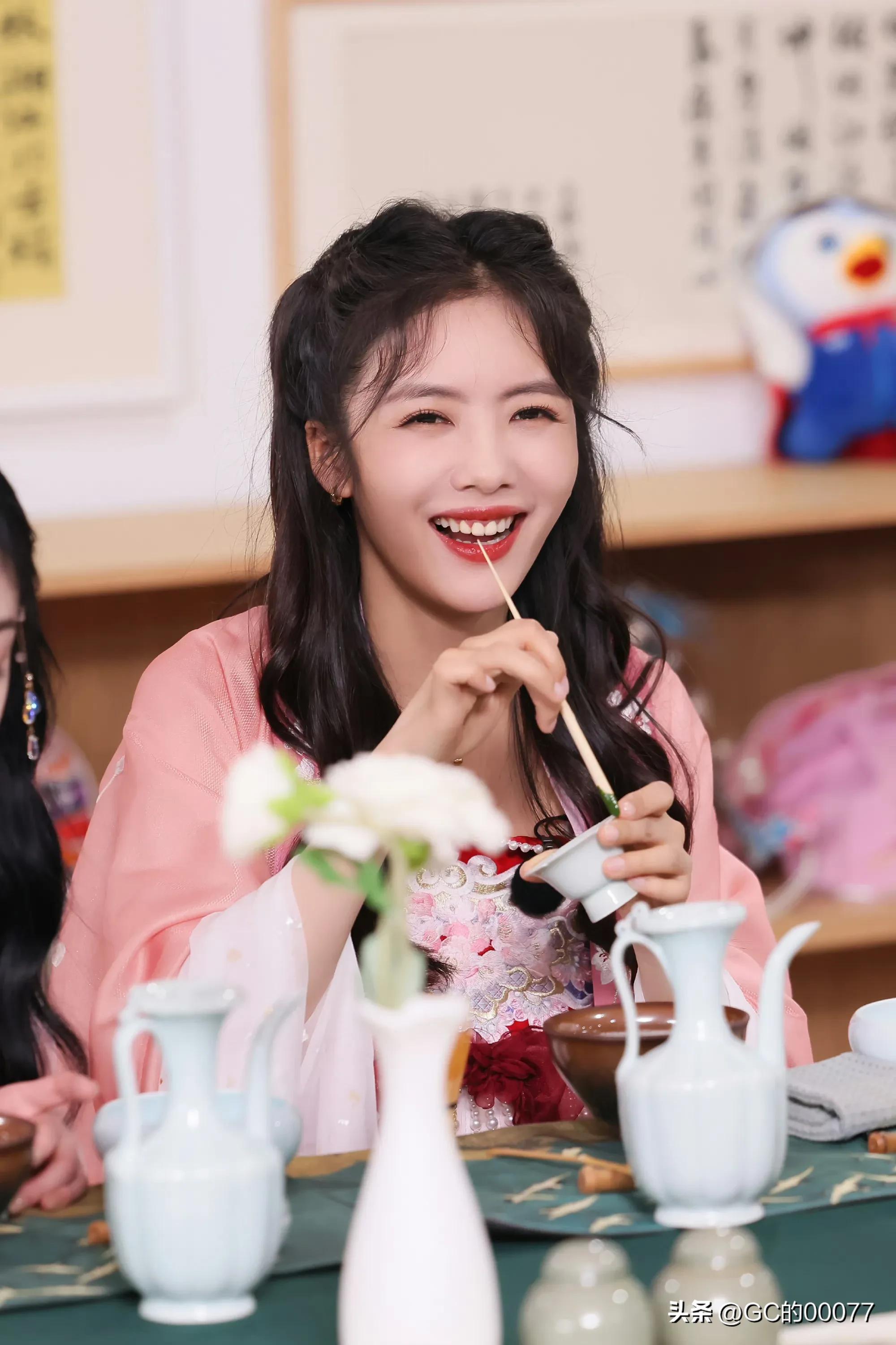 Star picture Cai Wenjing - iNEWS