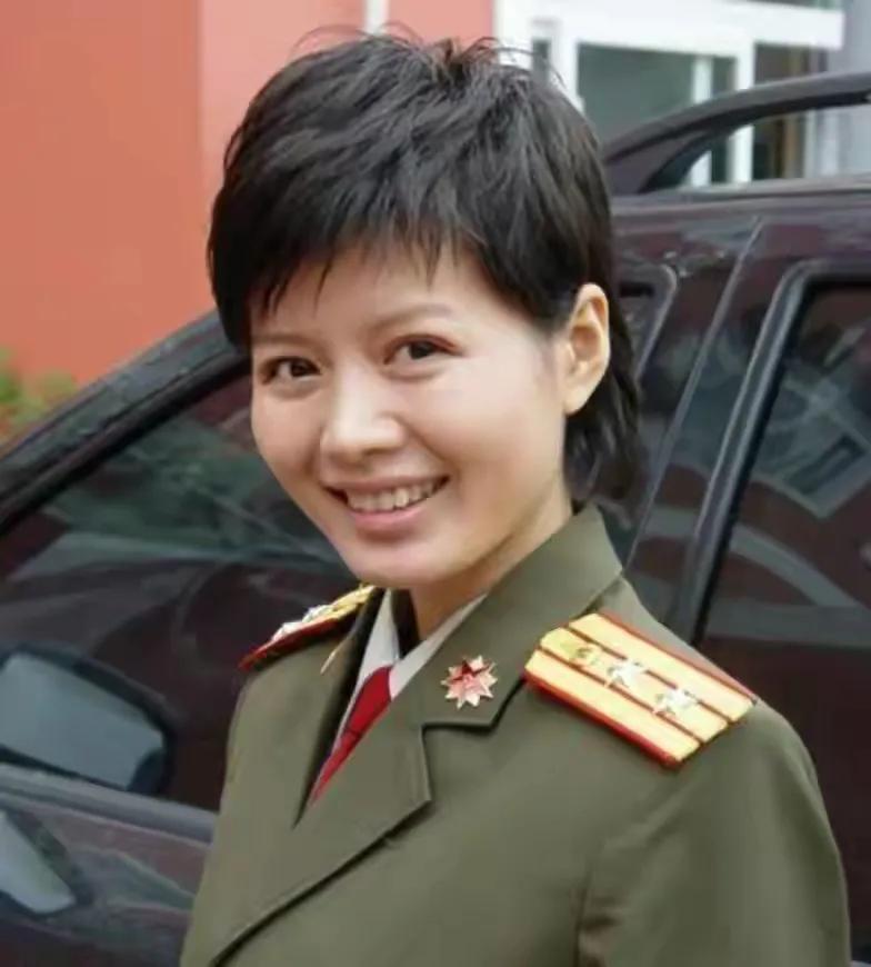 Actor Cheng Su: After 15 years of supporting a poor husband, he was ...