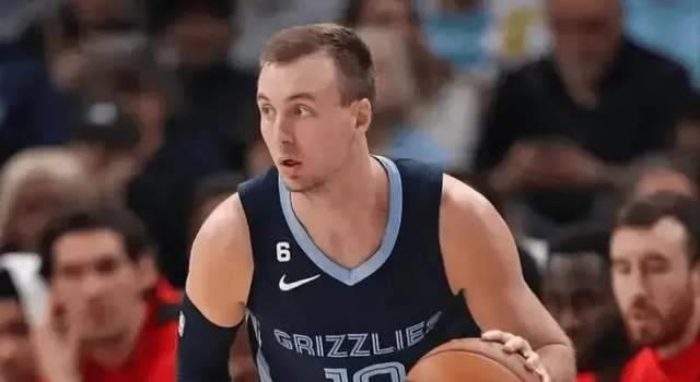 Crazy deal! Audi bombs Houston, 11 and 3 shooters surprise airdrop ...