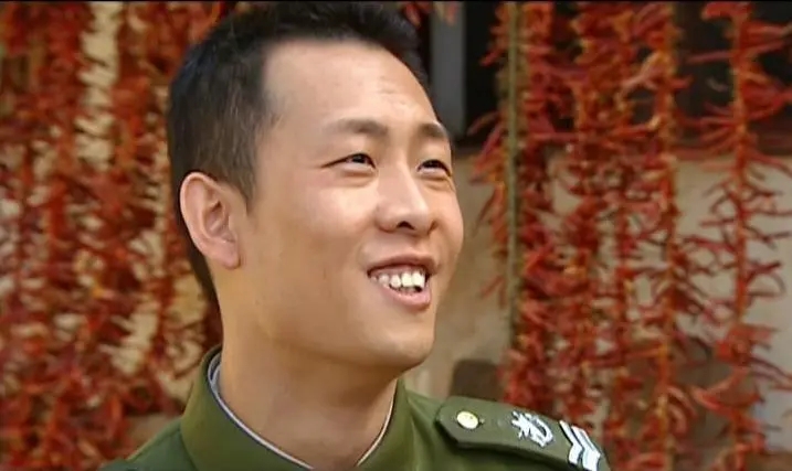 Luo Jingmin: debuted at the age of 34, became famous playing "Xu Sanduo ...