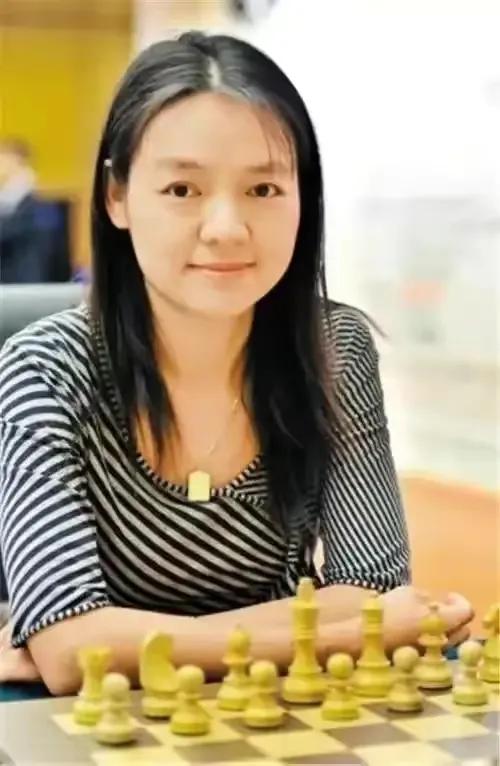 Chess Queen Zhu Chen: Does she regret marrying Qatar for Aiyuan for 22 ...