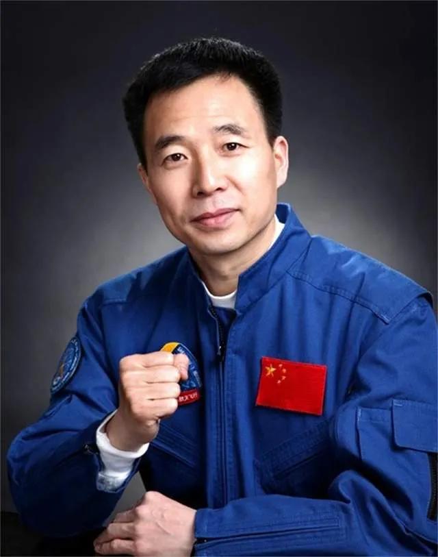 Yang Liwei wants to go to space again - iMedia
