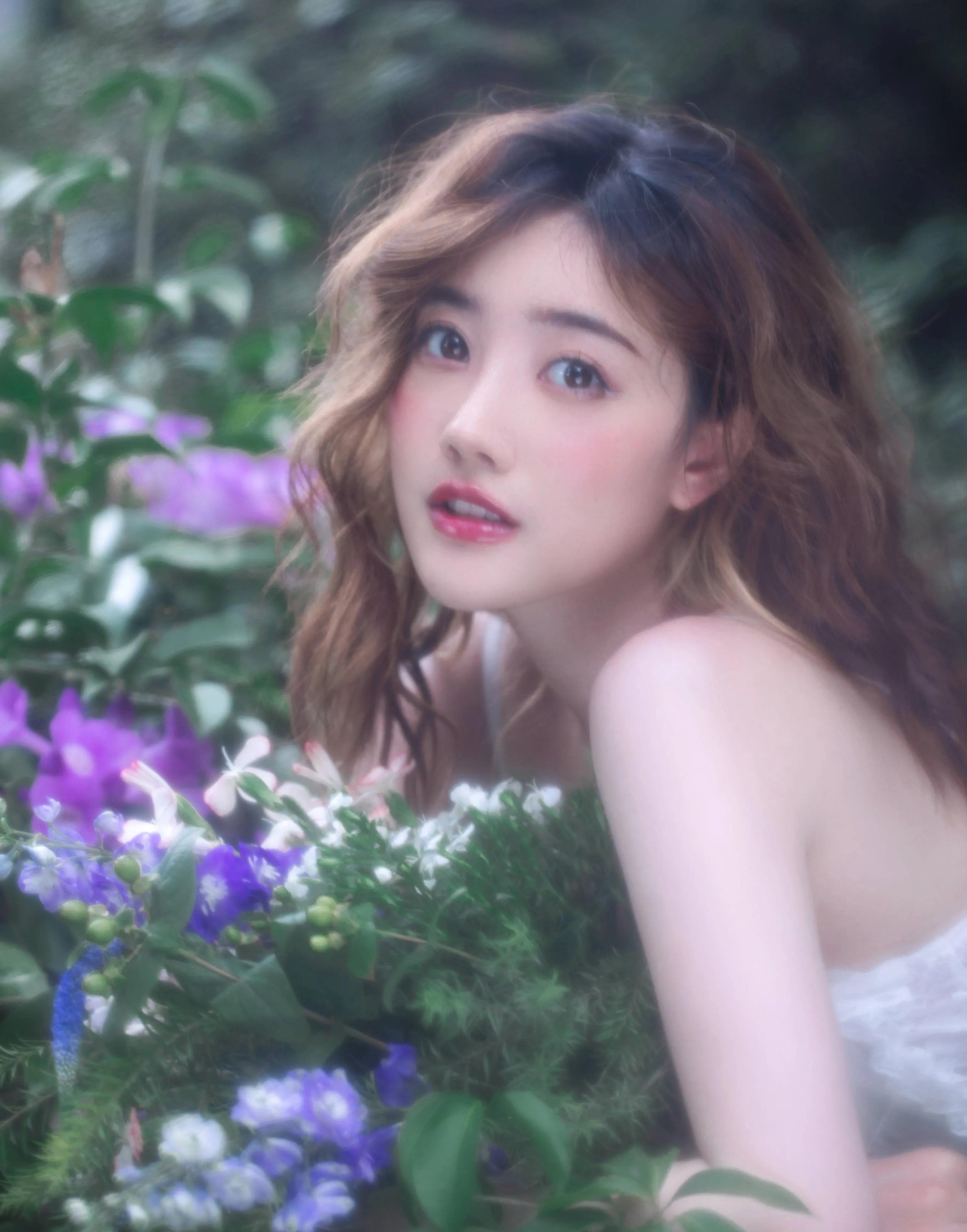 Beautiful actress Bai Xinyi born in 1995 - iNEWS