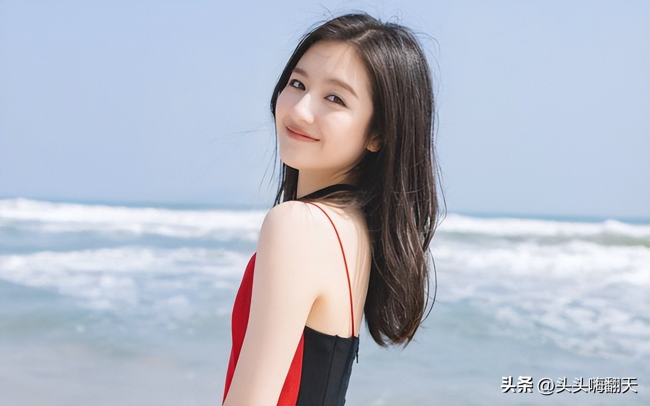 Li Landi: pure and beautiful, sexy and charming, full of charm - iMedia