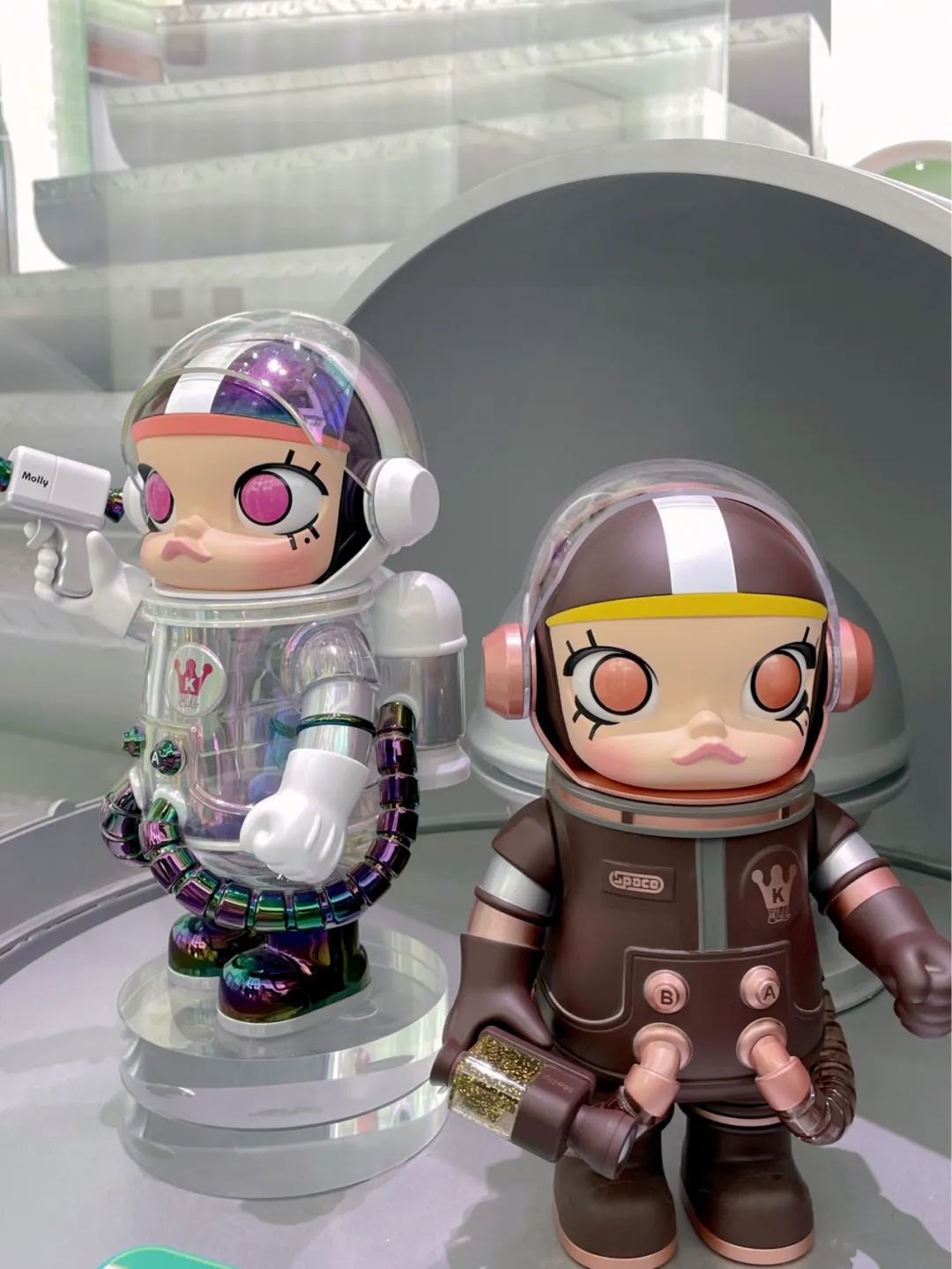 Bubble Mart's new flagship store, how long can the "IP + blind box ...