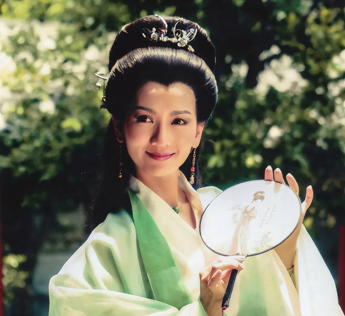 In "Legend of the New White Snake", Xu Xian is played by a woman, and ...
