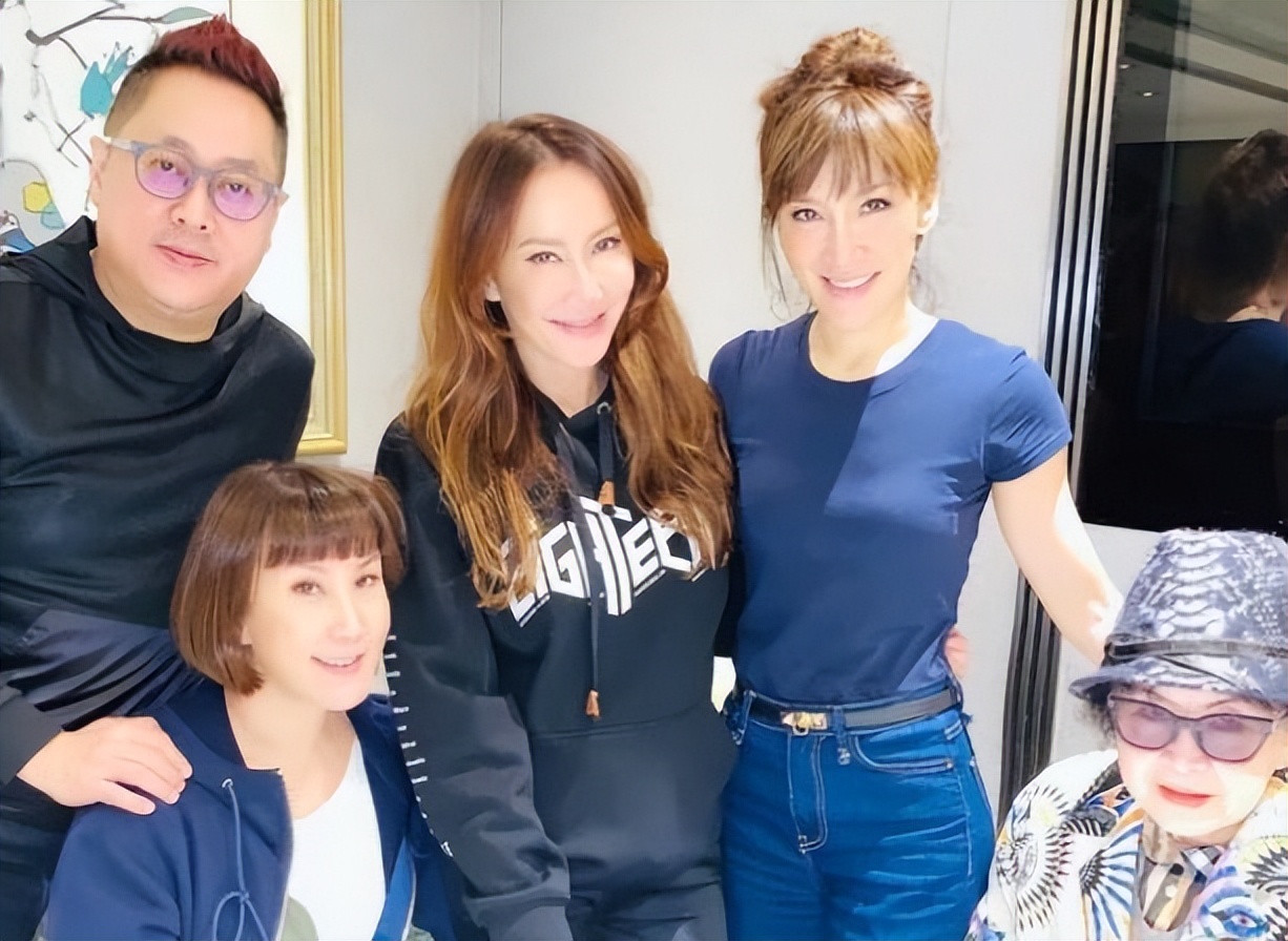 Coco Lee's cause of death was not wrist cutting! The cause of death is ...