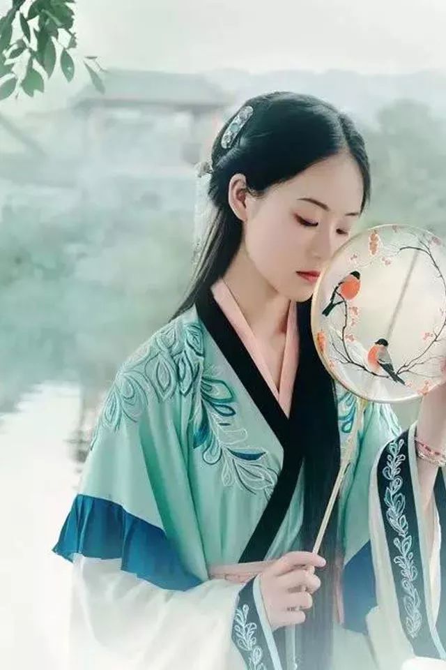 Man Ting Fang·Love is a lamp - iNEWS