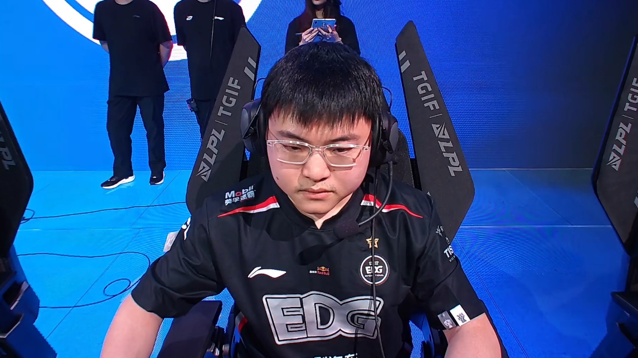 Both TheShy and Uzi can be opened, but JKL can't, the electric baton live broadcast revealed ...