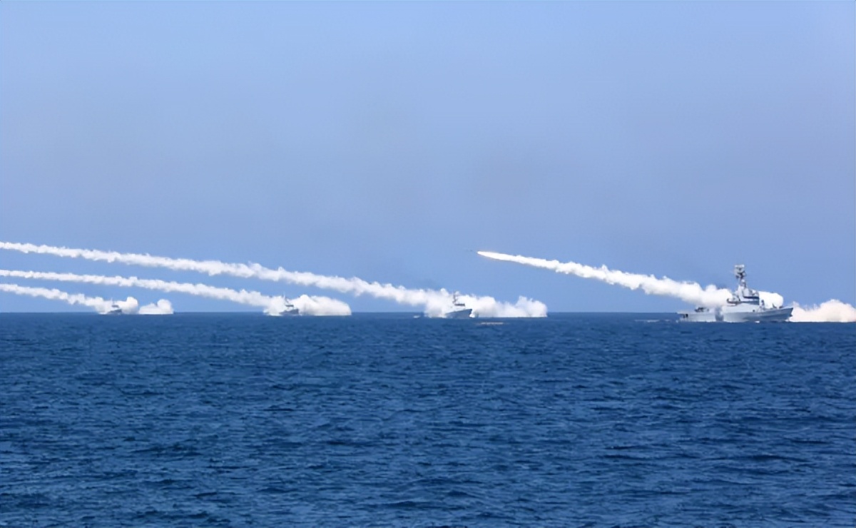On the first day of the Taiwan Army's live-fire military exercise, the ...