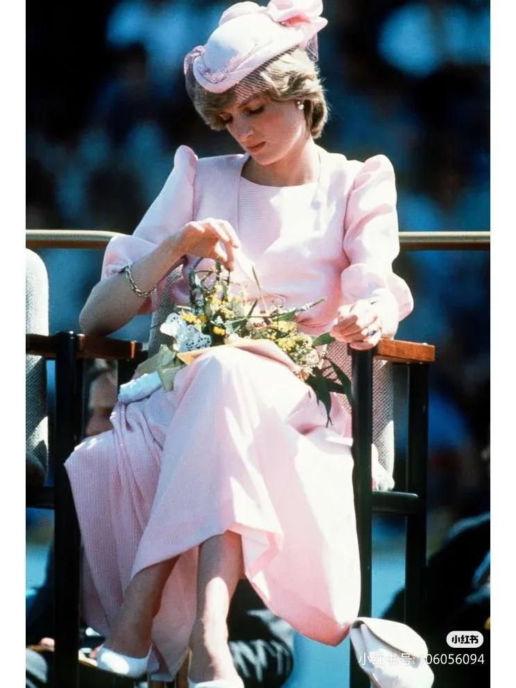 Princess Diana's pink wardrobe - iNEWS