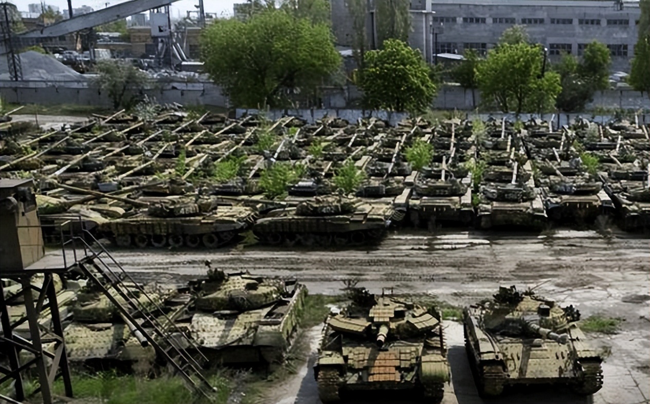 Why is the US throwing decommissioned tanks into the sea? - iNEWS