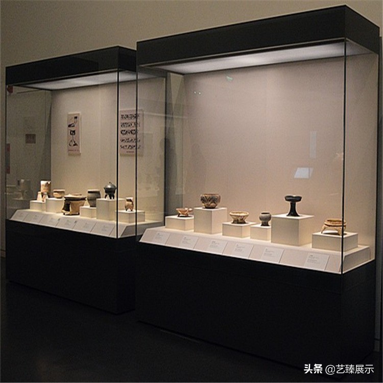 Museum showcase maintenance method - iNEWS