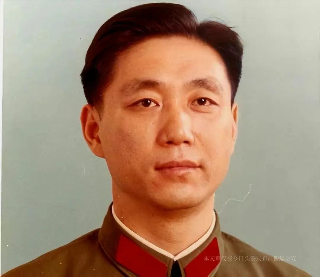 Jiang Qing's repeated violations of power led him to fail step by step ...