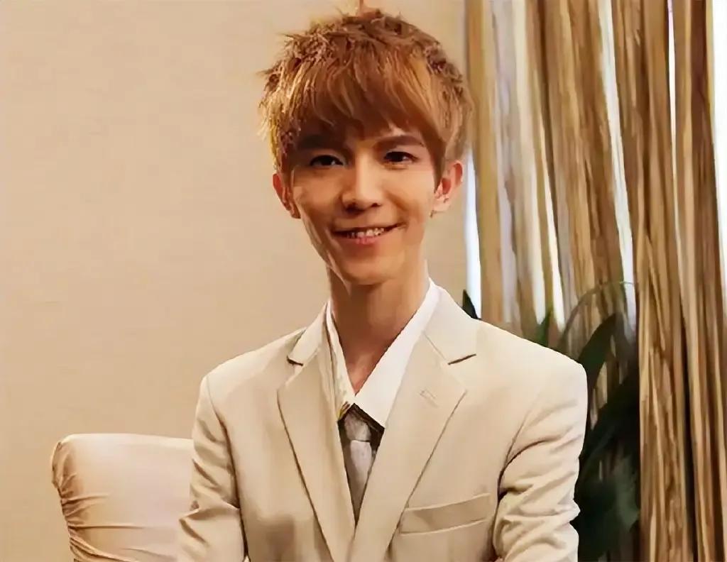 Guo Jingming lives in a mansion with hundreds of millions of dollars, 1 ...