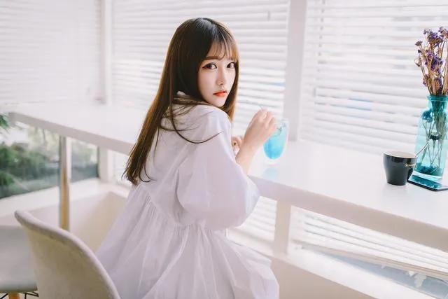 The Women on Run Run Shaw's Pillow: Li Jing - iNEWS