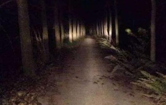 What should I do if I encounter a ghost hitting the wall? What is the ...