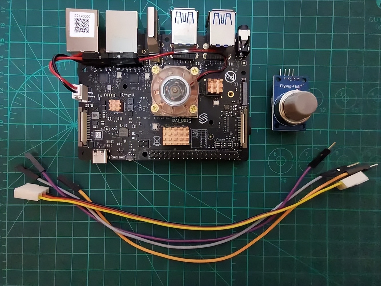 Fang·Starlight development board smoke sensor detects alcohol leakage ...