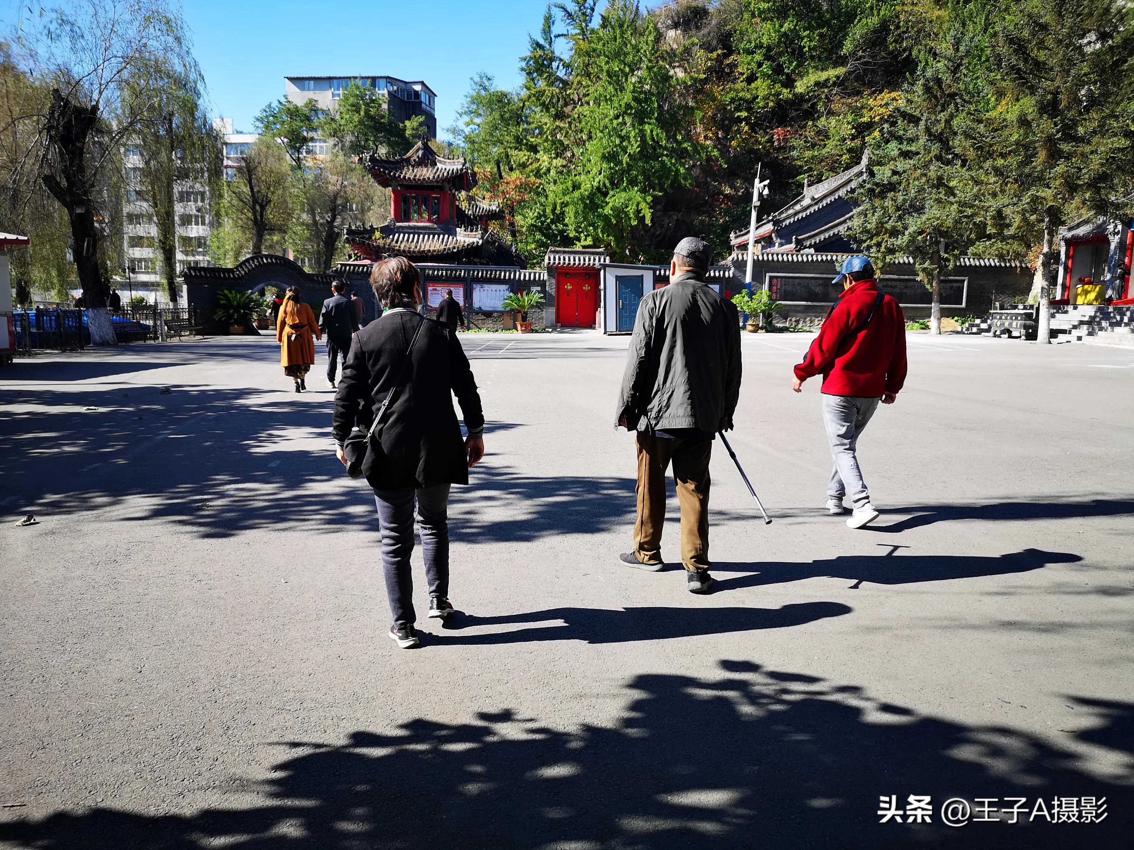 Hundreds of years of continuous incense, responsive to requests, how is ...