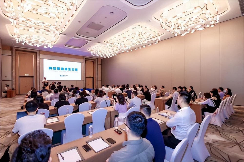 Walk into Changsha Aier Eye Hospital and directly witness the strength ...