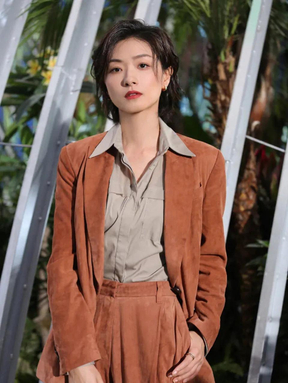 Wan Qian, the interpretation is different from the photos. - iNEWS