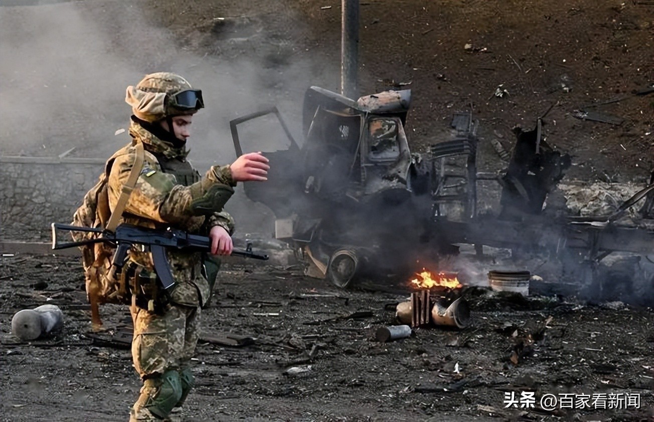 The duel between mercenaries and regular troops! Russia: Regular Army ...