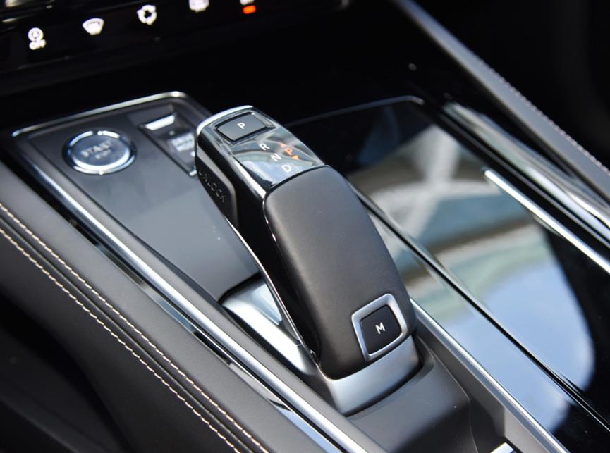 Peugeot's shift lever design looks good - iNEWS