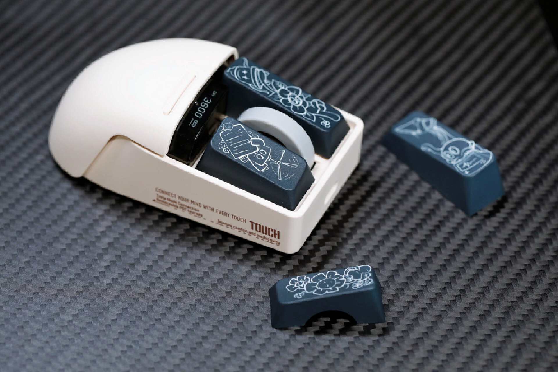 The mouse can also change the keycaps, Lofree Xiaoqiao has a lot of fun ...