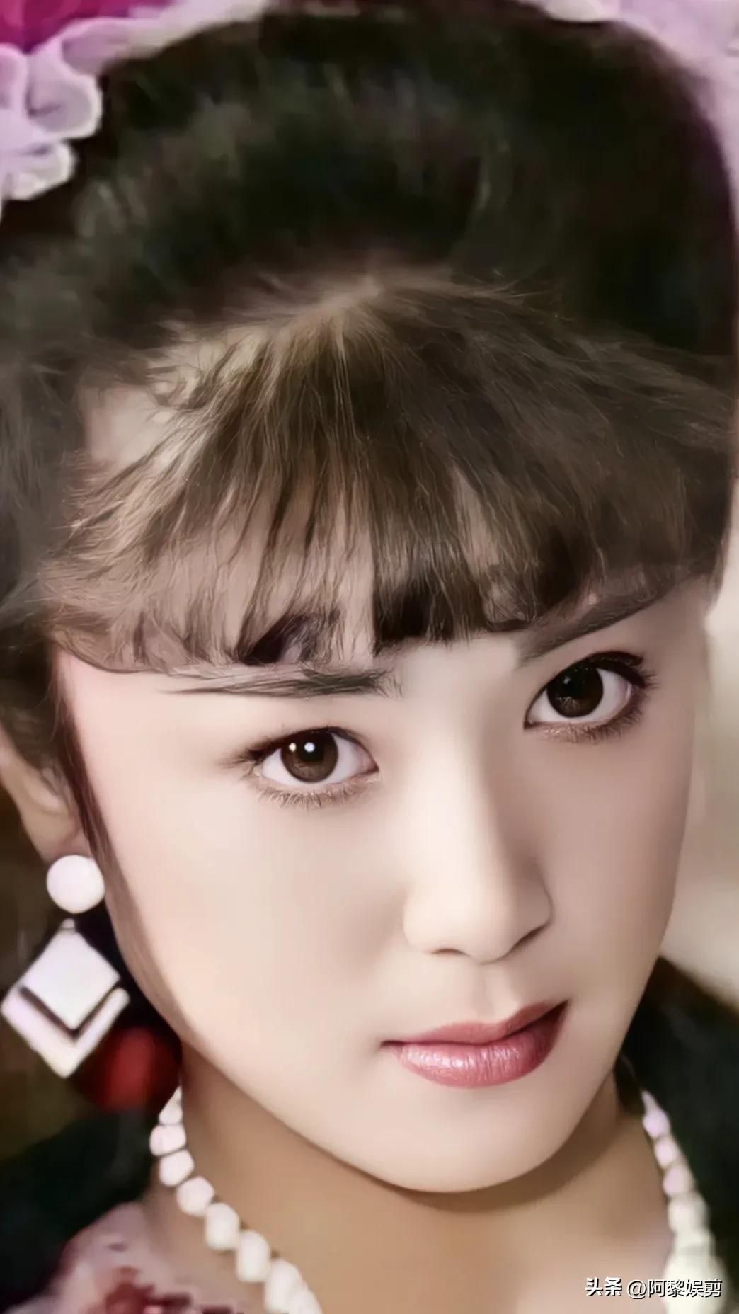 Fu Yiwei was so beautiful when he was young, his temperament was ...